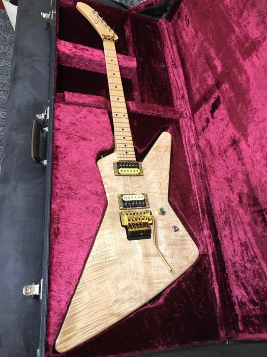 Maple Explorer guitar :: jd-guitarworks.org